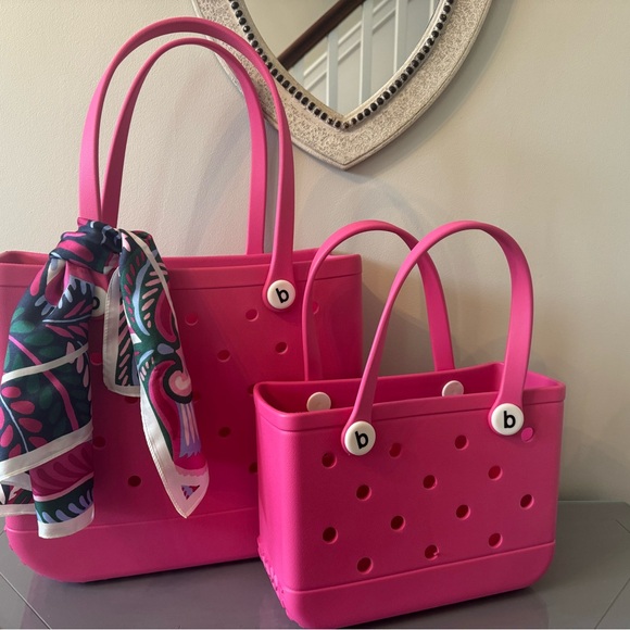 BOGG BAG | Bags | Bitty Bogg Croc Bag Hot Pink 1in L X 45in W X 85in ...